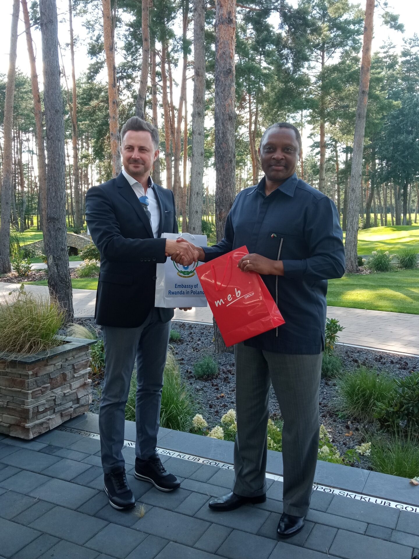Ambasador Rwandy w Polsce - MEB Group